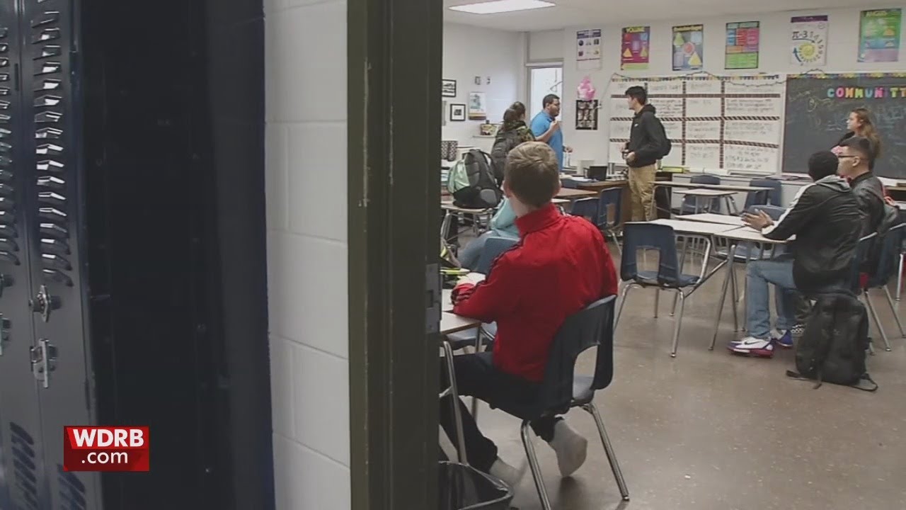 Schools rushing to hire teachers before classes begin in Kentucky and ...