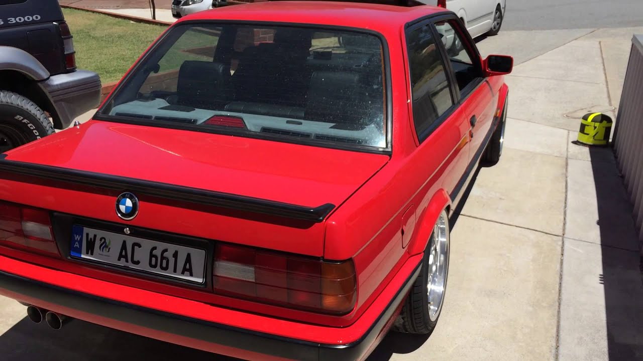 BMW E30 LS1 - YouTube