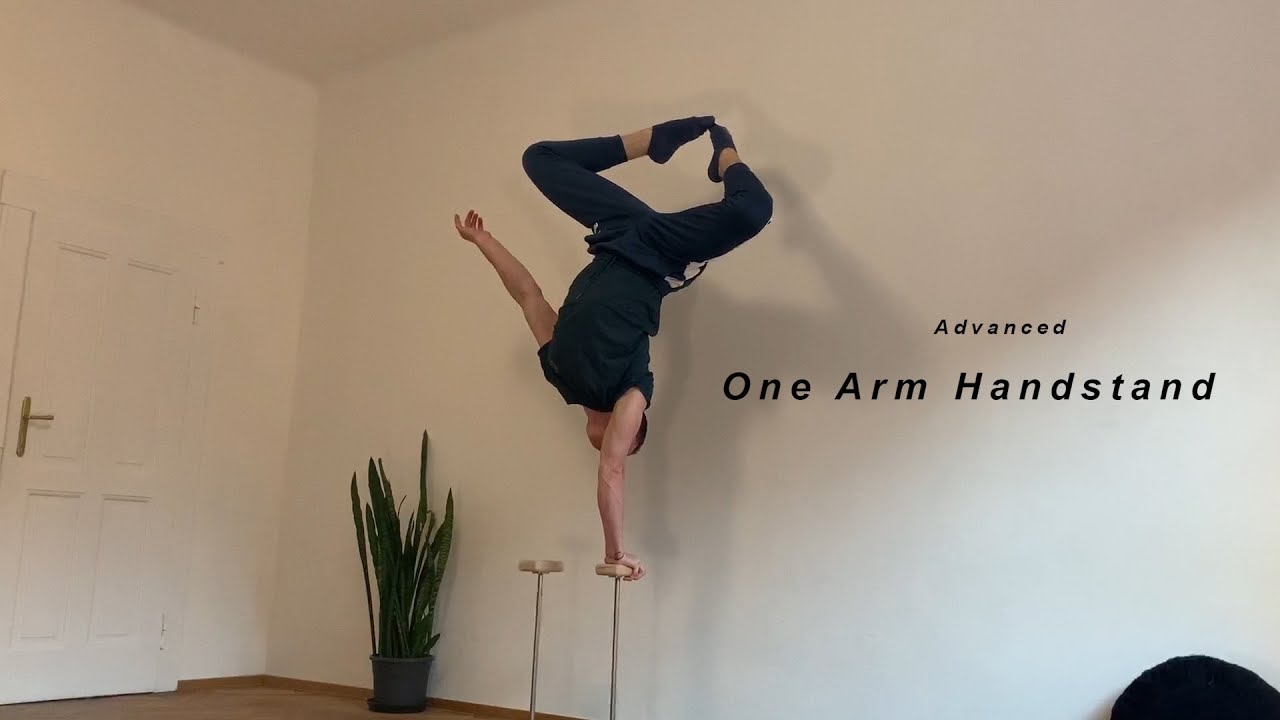 How to One Arm Handstand - YouTube