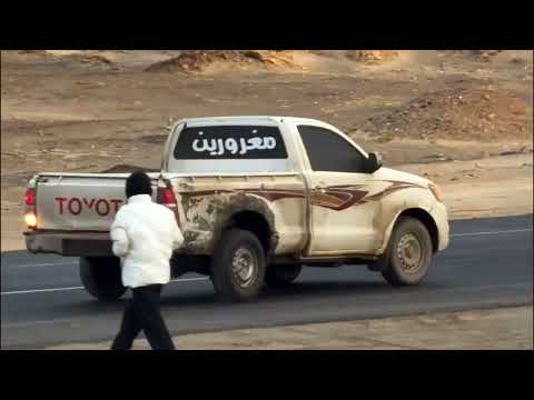 Toyota Hilux Arab drift in desert road Full video