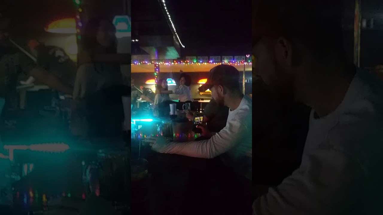 Girls at the bar - YouTube