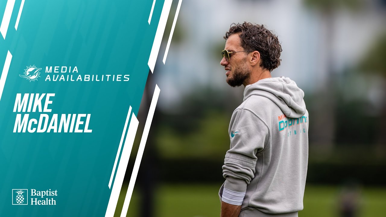 Coach Mike McDaniel meets with the media | Miami Dolphins - YouTube