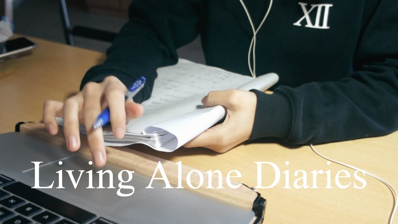 How I learn to be alone but not lonely | Living Alone Diaries - YouTube