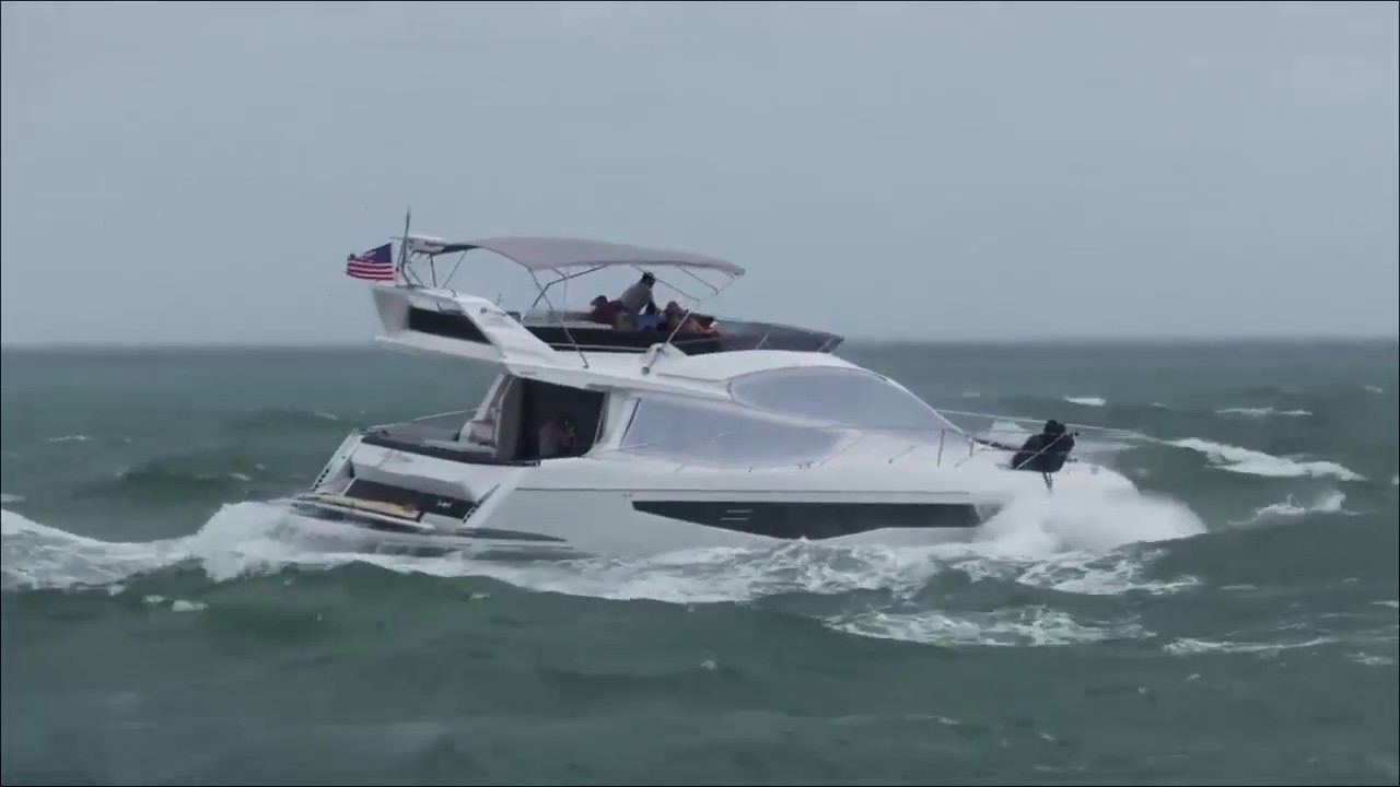 Olas Grandes Botes - Yates, Mar Picado - YouTube