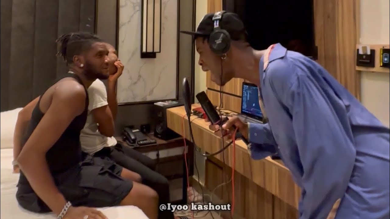 Iyoo and Sparkle tee in studio 🤣 - YouTube