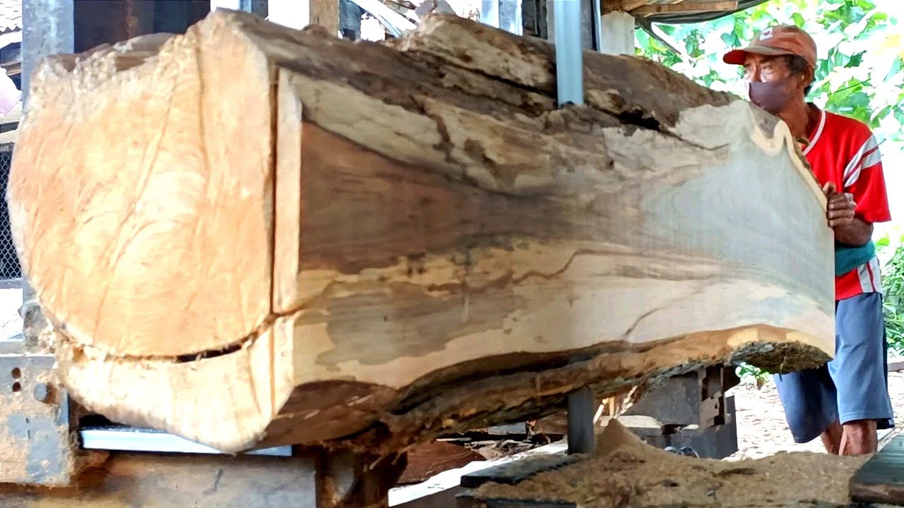 An old man made a giant block from decades-old teak wood - YouTube