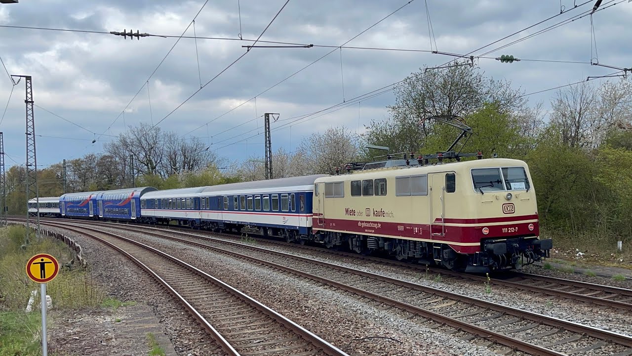 111 212 DB Loreley schiebt RE90 Kamel TRI Ersatzzug von Stuttgart Hbf n ...
