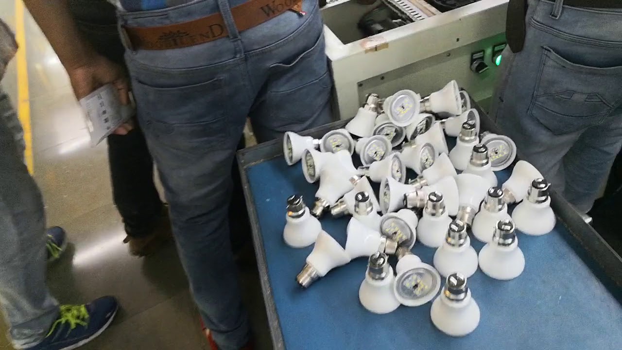 Led B22 bulbs Aging Testing Machines and Lamp cap crimping &spiking ...