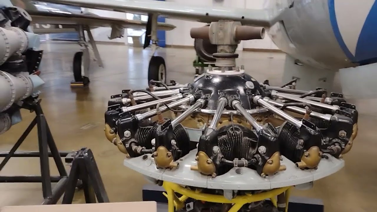 Pratt & Whitney R-985 Wasp Junior Aircraft engine - YouTube