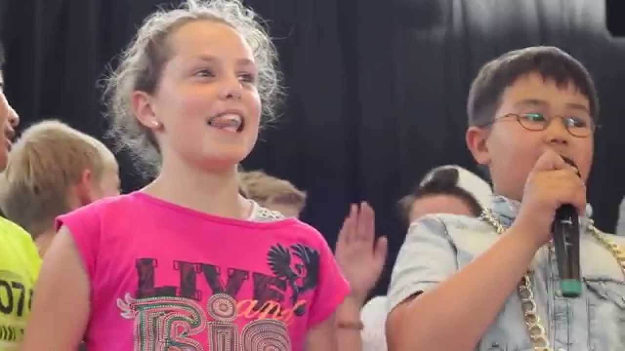 Rap Workshop voor kinderen op locatie - YouTube