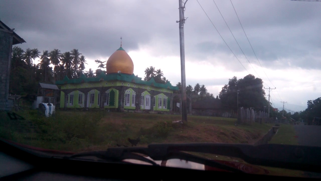 Perjalanan ke kota tobelo, Kab. Halmahera utara - YouTube
