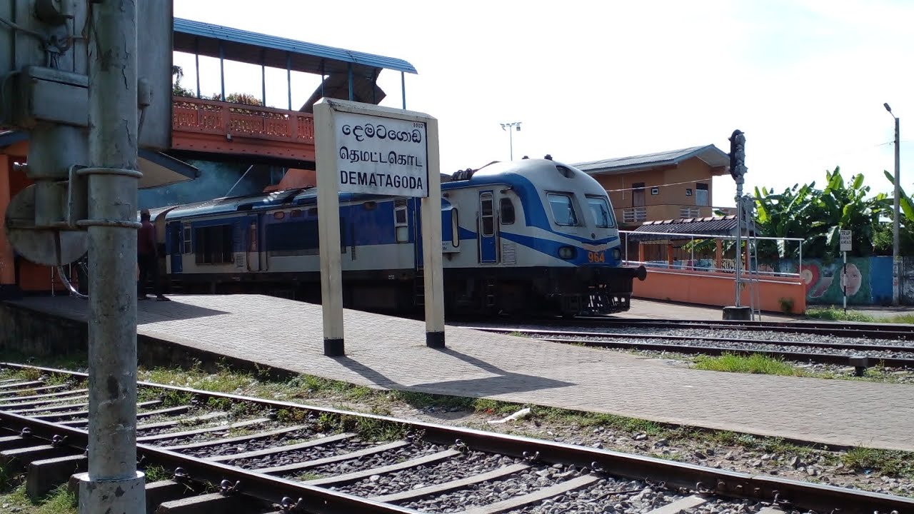 Sri Lanka Railway S13 964 Pulathisi InterCity Express Train Passing ...