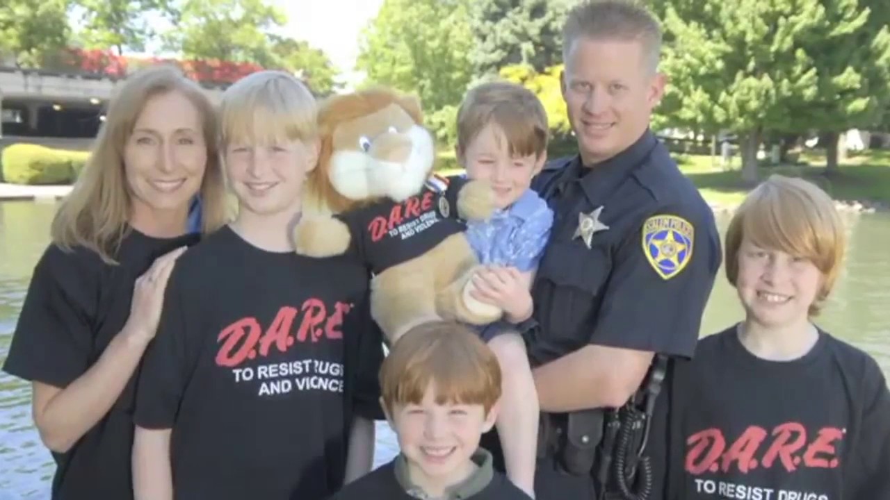 Hear About D.A.R.E. First Hand from D.A.R.E. Officer Craig Seibel - YouTube