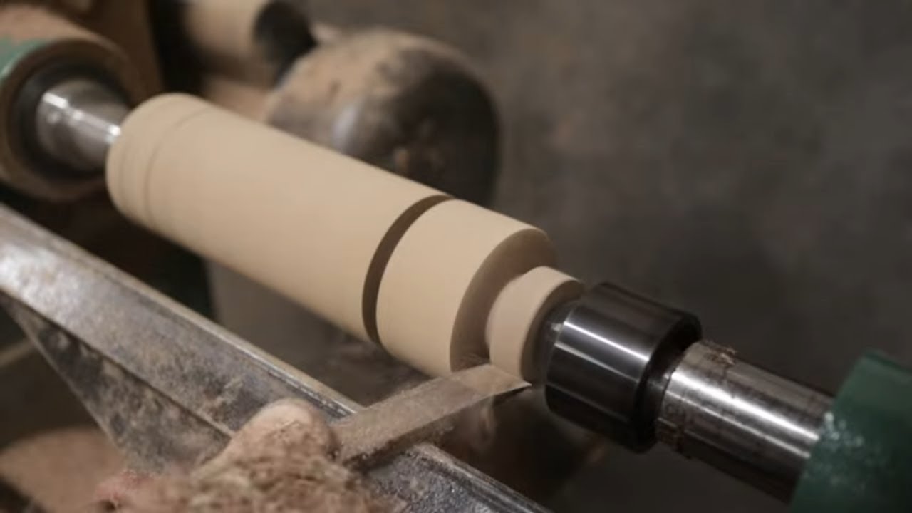 Making Tool Handles On The Wood Lathe - YouTube