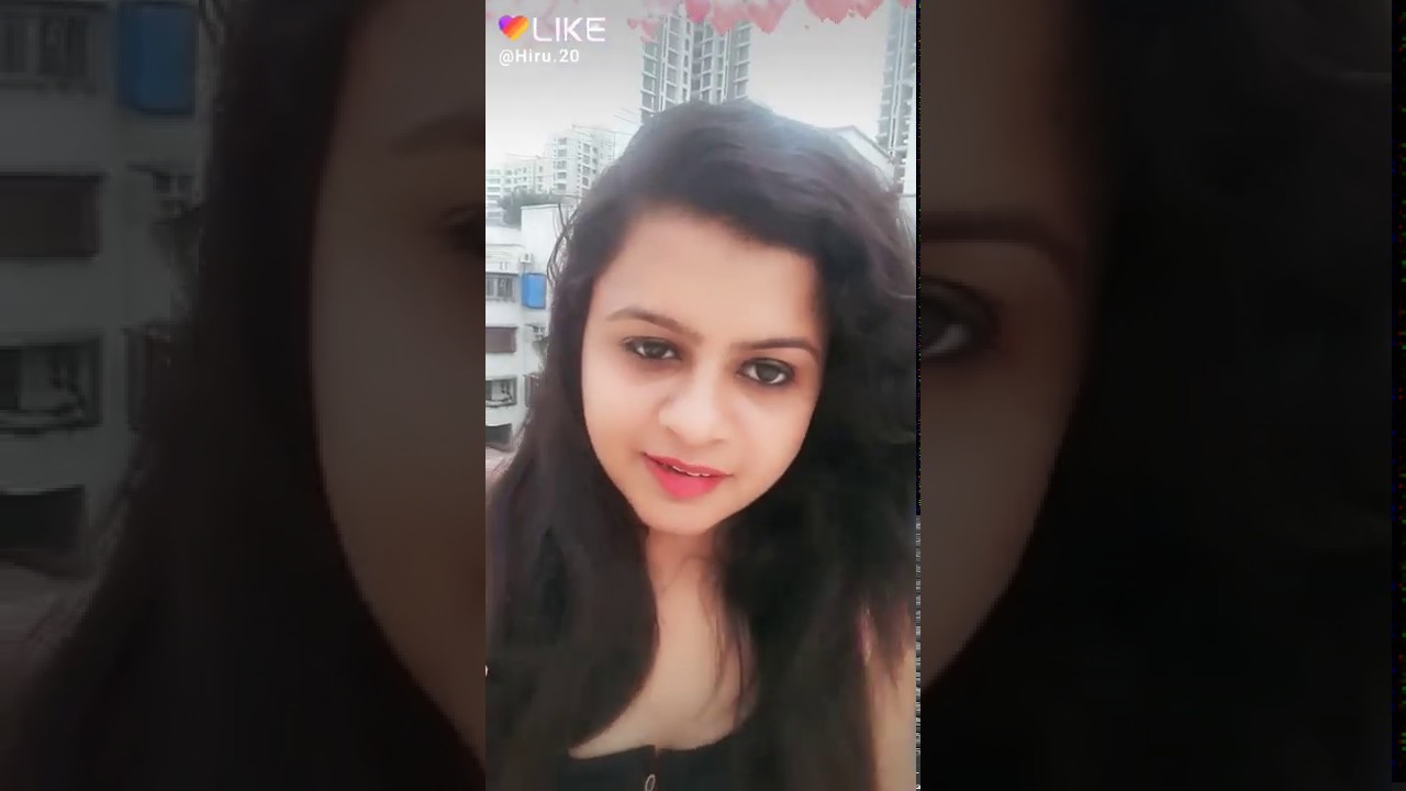 Kaun hai wo jisne mujhe mud ke dobara nahi dekha - The Famous Poo ...