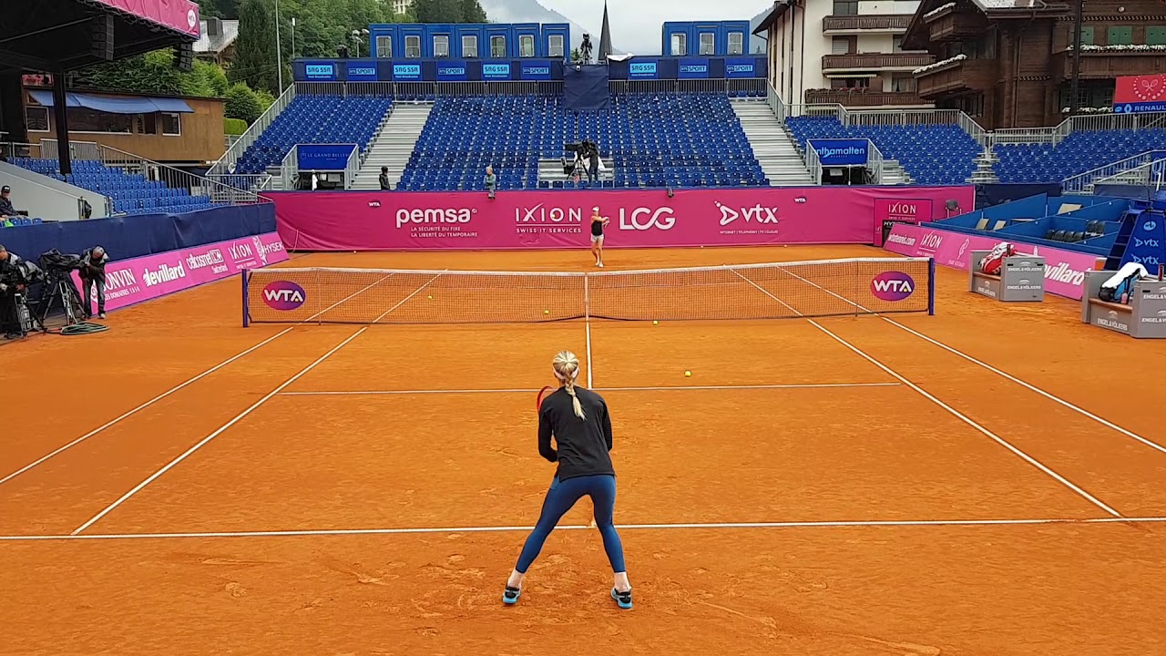 Eugenie Bouchard und Mandy Minella in Gstaad 2018 - YouTube