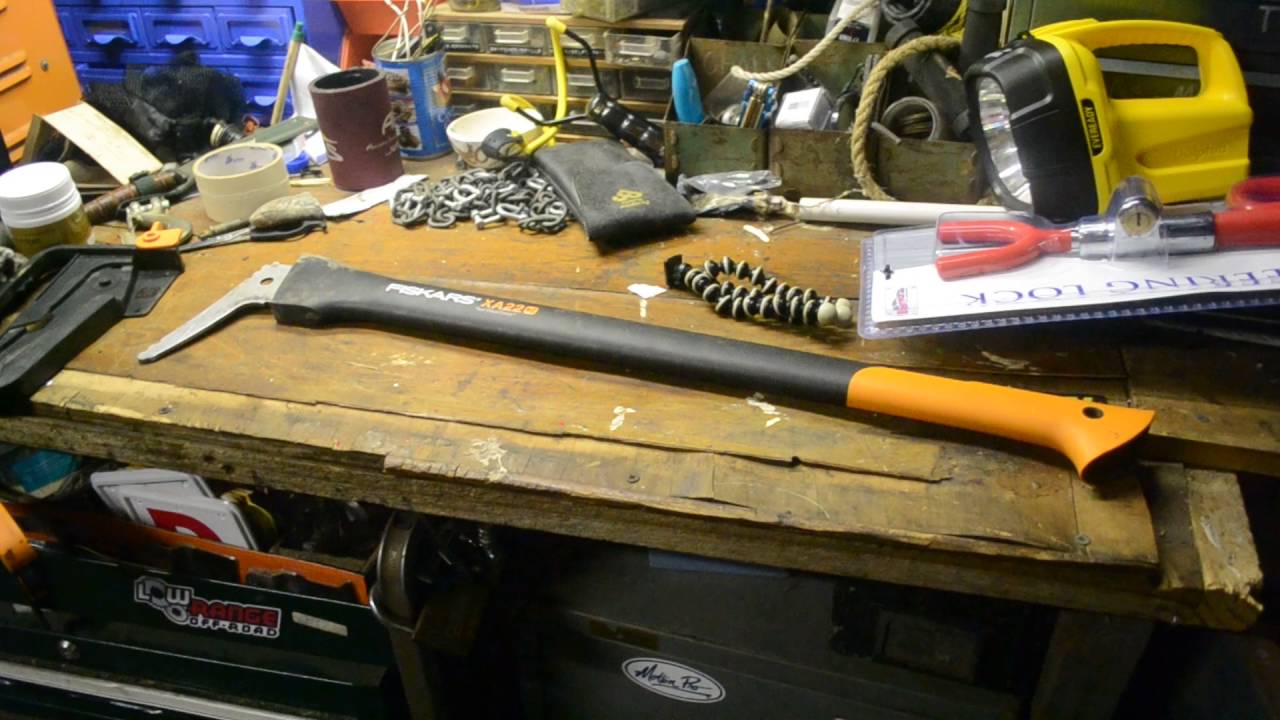 FISKARS XA22 PICKAROON | Product Review - YouTube