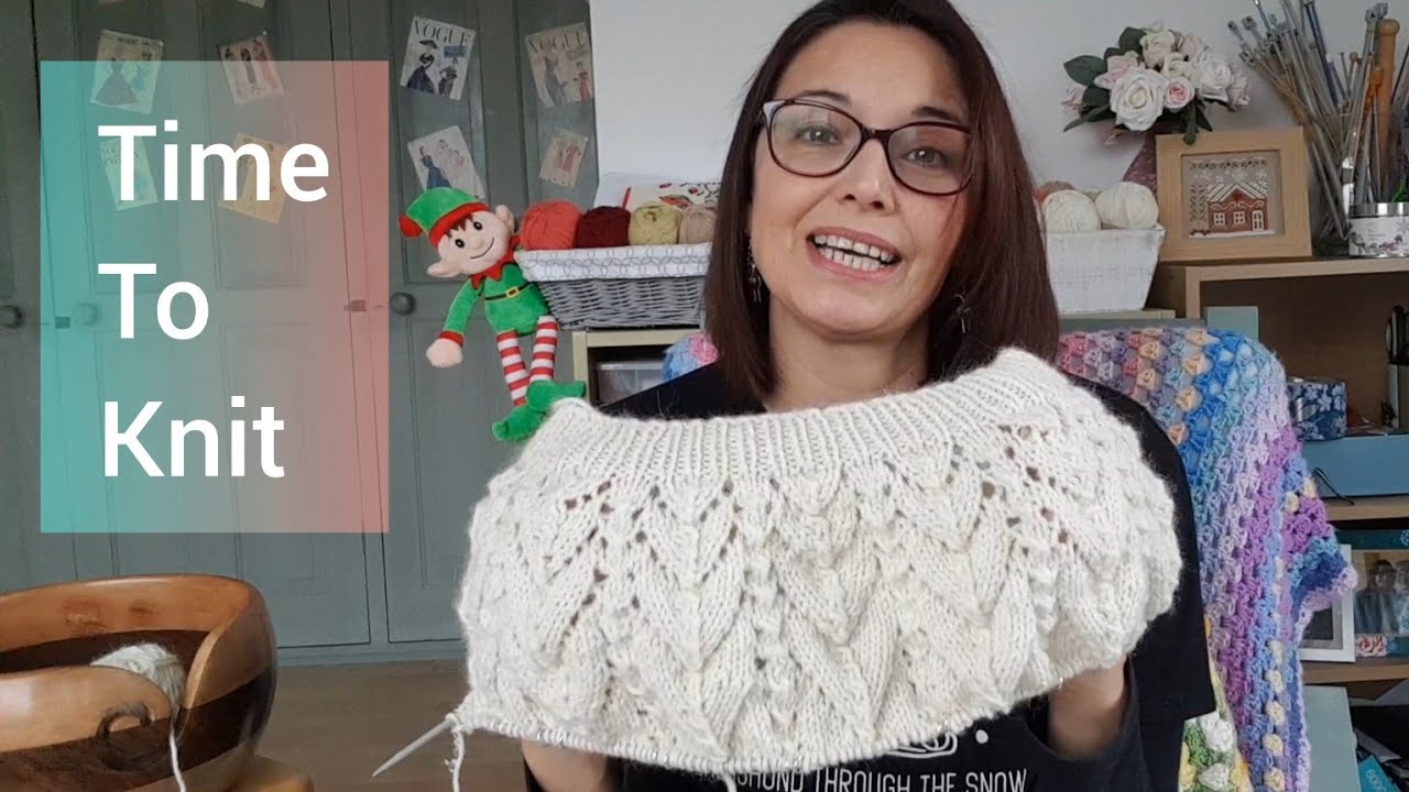 Slow Knitting Time Of Year Knitting Vlogmas Day 23 - YouTube