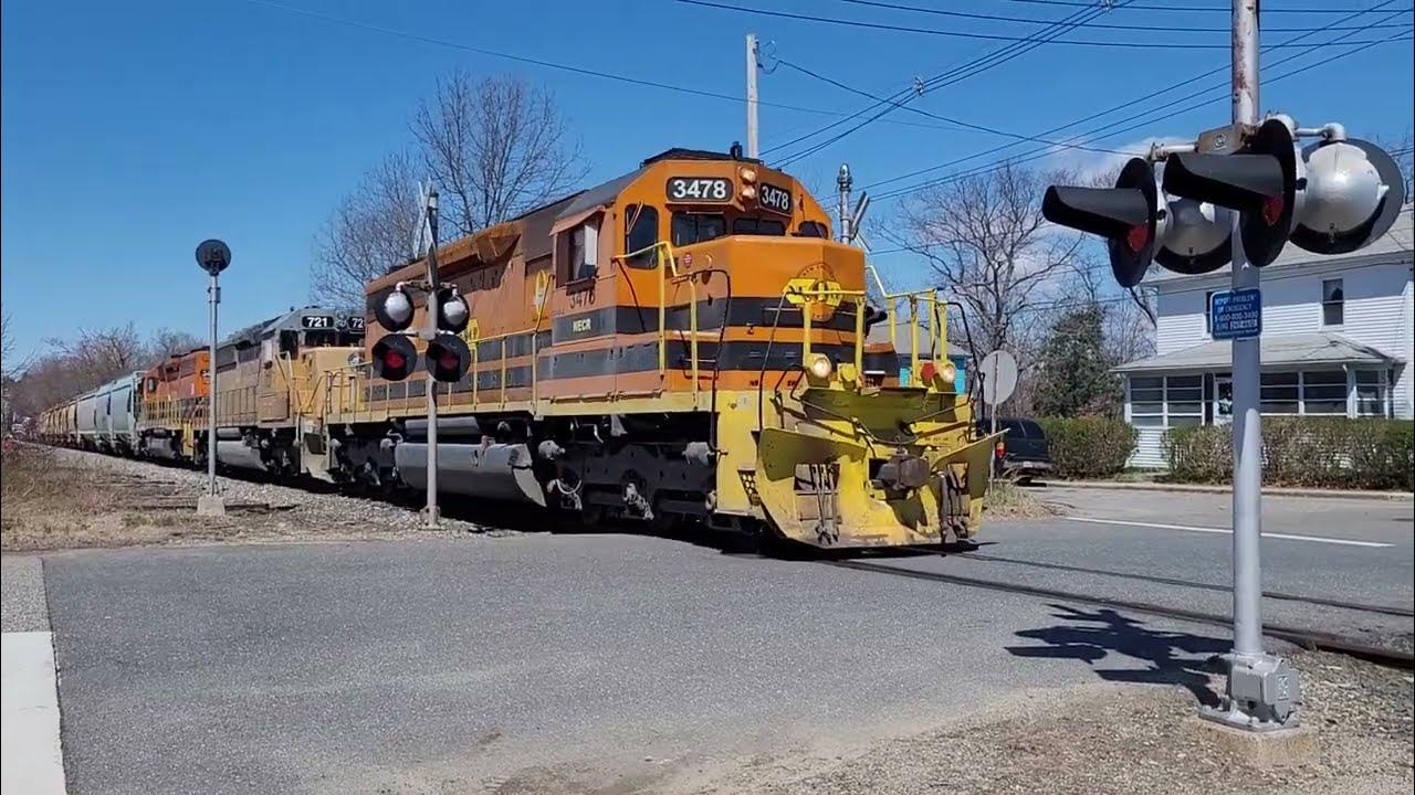 NECR SB with NECR 3478 leading in Three Rivers, MA - YouTube