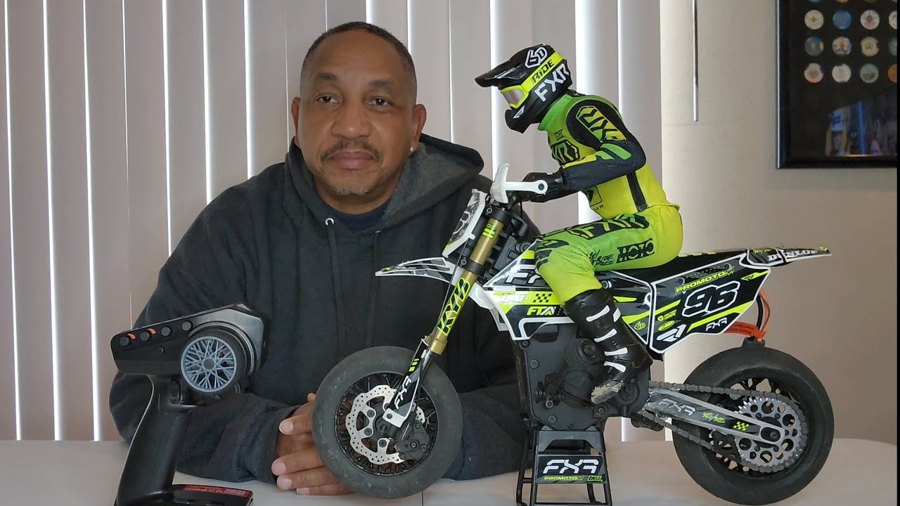 Losi PROMOTO SM RC MOTORCYCLE Drive and review - YouTube