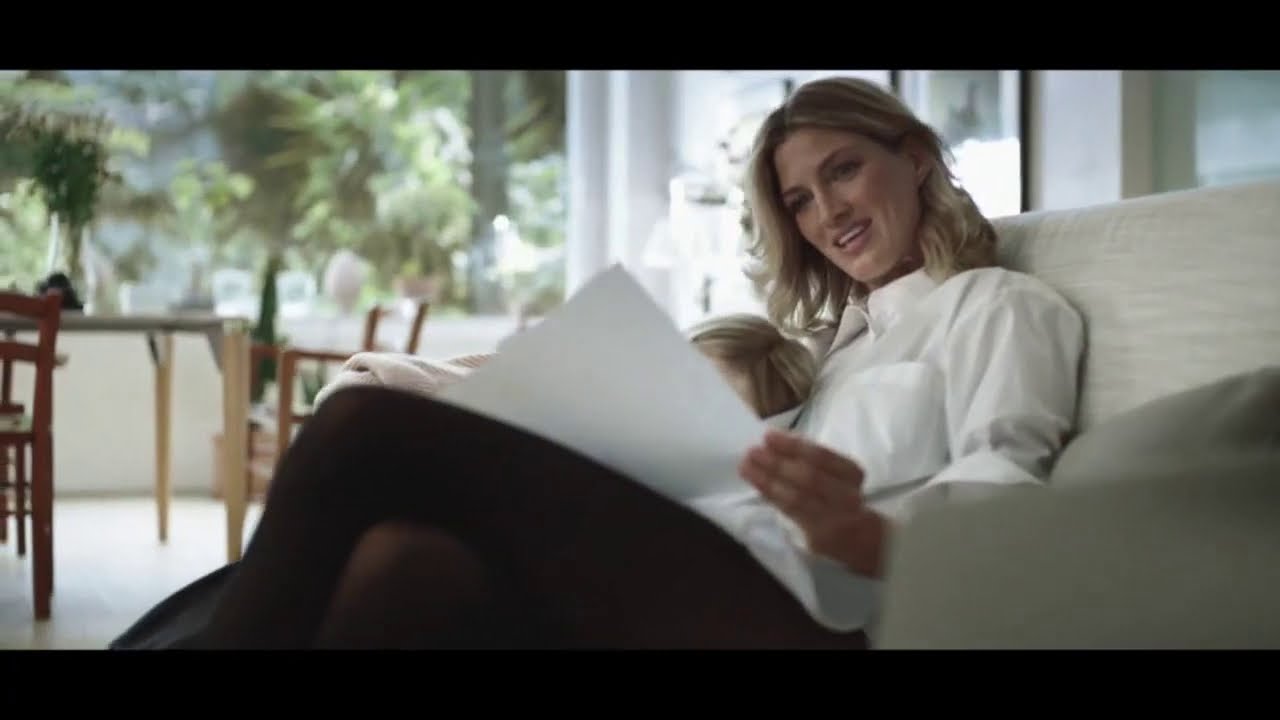 Calzedonia collants total invisible pub 30s - YouTube