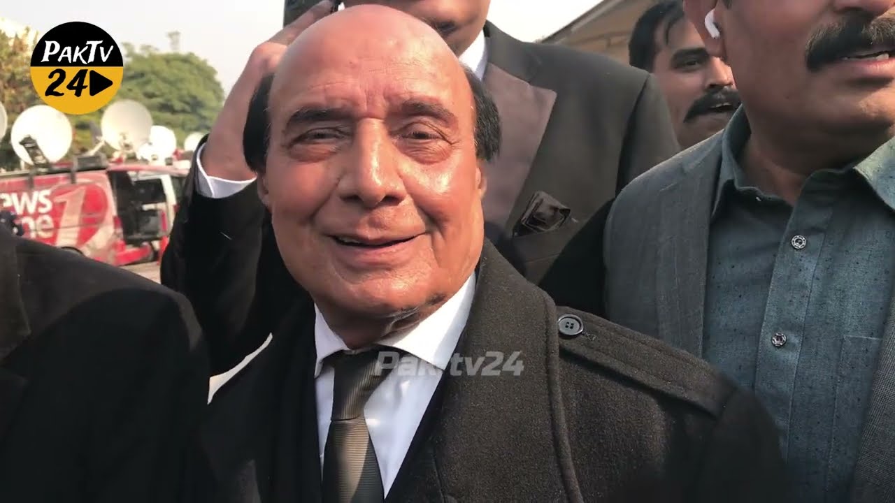 Breaking: PTI's Lawyer Latif Khosa vs Chief Justice Qazi Faez Isa After ...