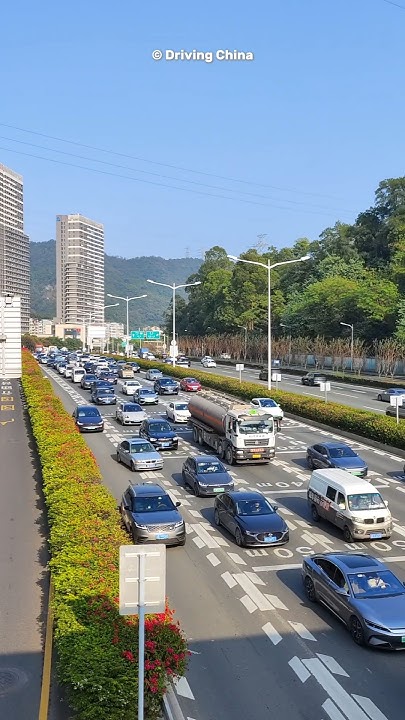 On the Road in China 🇨🇳 - YouTube