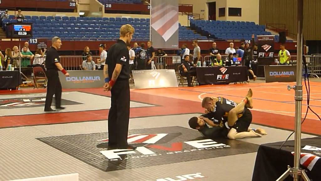 Triangle Setup from Guard - YouTube