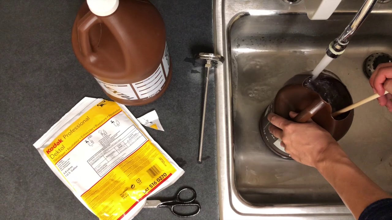 How to Mix Dektol - YouTube