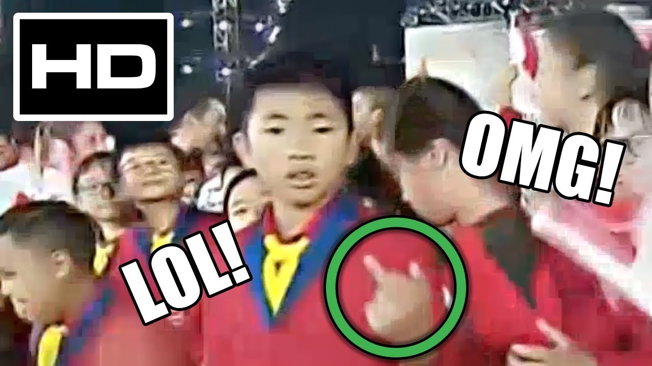 BOY POINTS MIDDLE FINGER ON LIVE TV! NDP 2017 SINGAPORE (SCREENCAP ...
