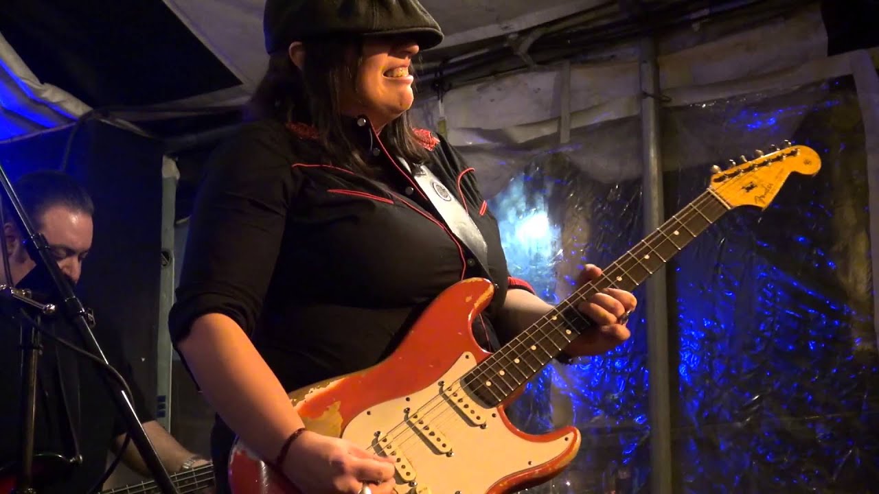 Laura Chavez - YouTube