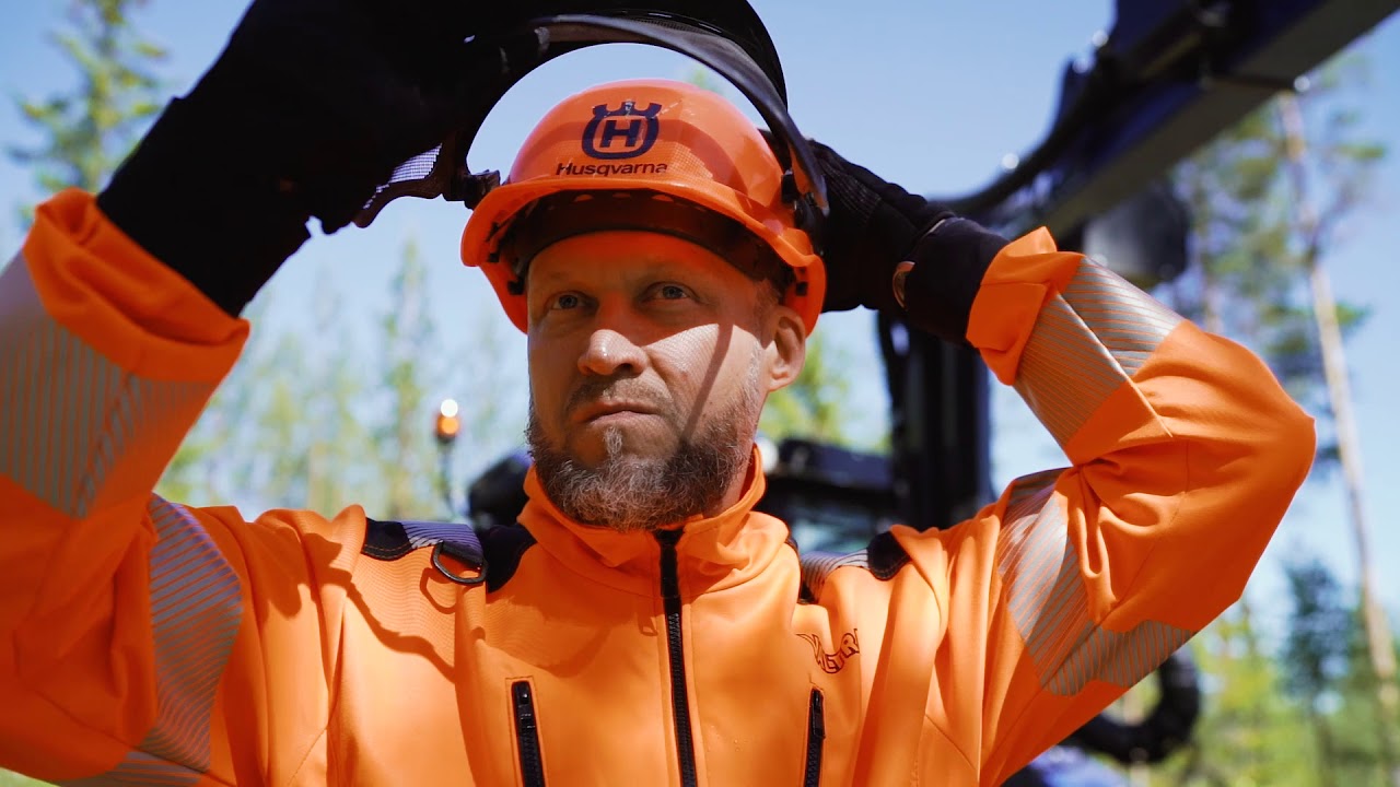 Valtra High-Visibility Workwear - YouTube