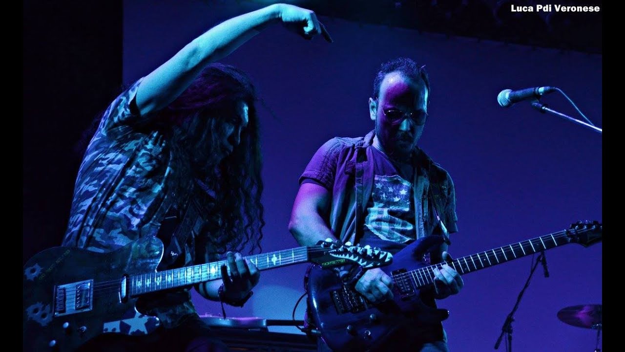 Too Heavy To Fly - Vanexa - YouTube