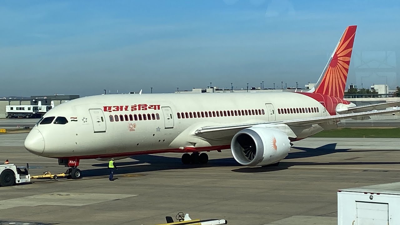 Air India Boeing 787-8 Dreamliner at Washington DC (IAD) - YouTube