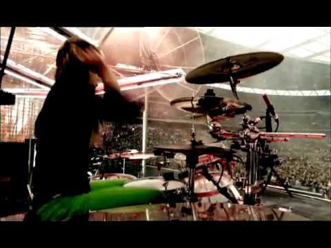 Muse- Hysteria HD(live at wembley stadium 2007) - YouTube