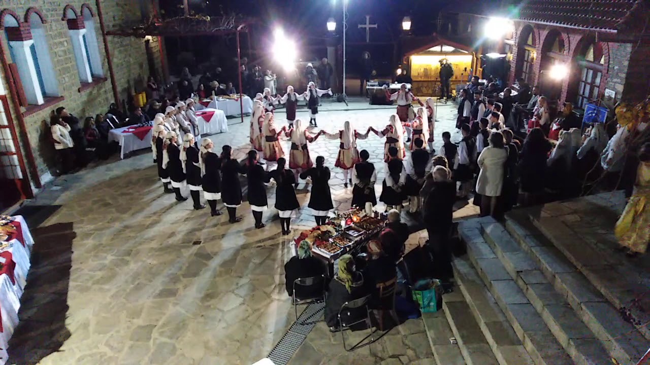 Συρτός. Ορχήστρα 'Τα αηδόνια 'Φ. Σ. Φ. Αριστοτέλης Φλώρινας - YouTube