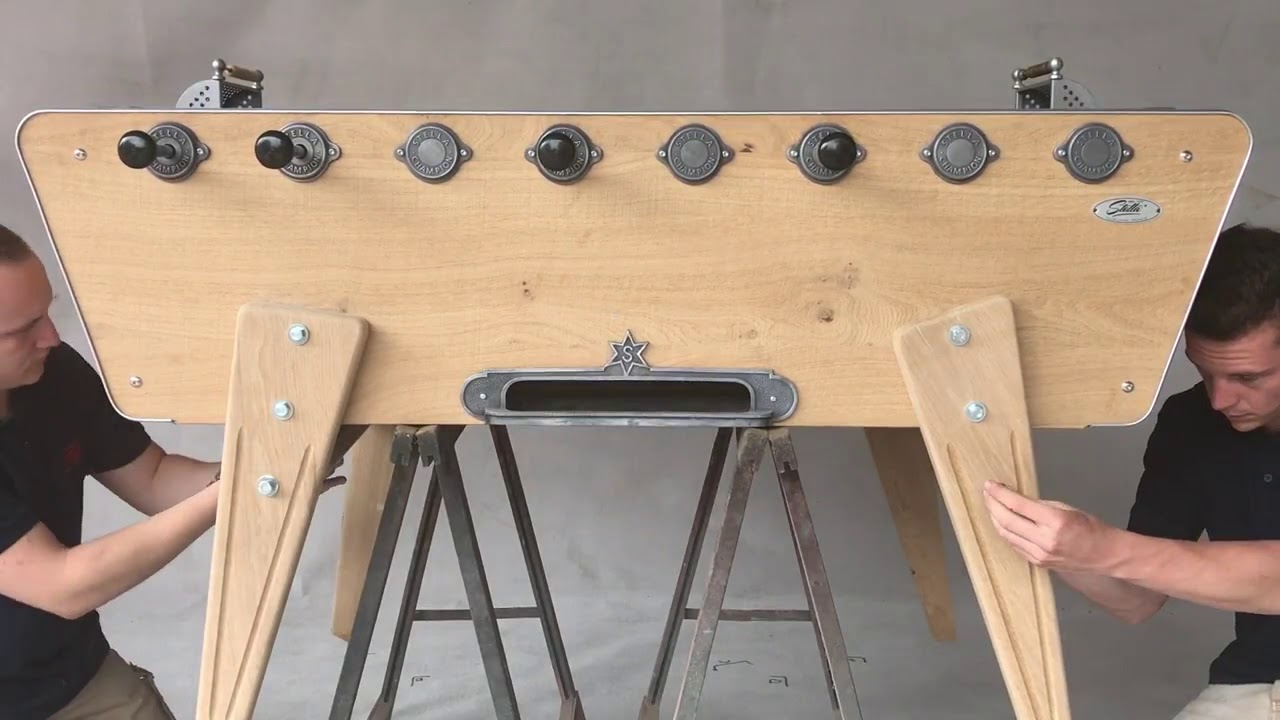 Tuto babyfoot : Montage des pieds d'un baby foot Stella - YouTube