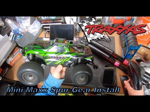Traxxas Mini Maxx Spur Gear Installation - YouTube