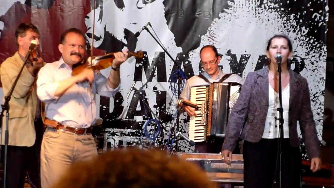 Magyar Dal Napja 2010 Eger, Csík Zenekar - Most múlik pontosan - YouTube