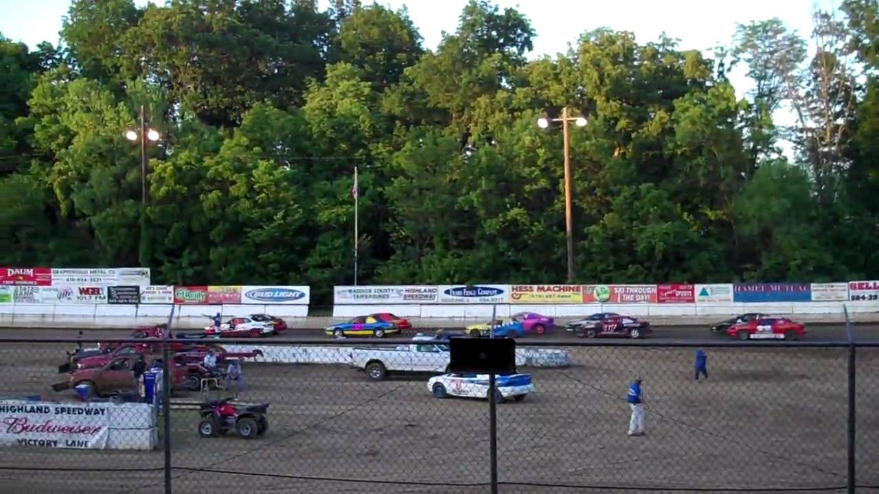 Highland Speedway Heat 1 5/22/10 - YouTube