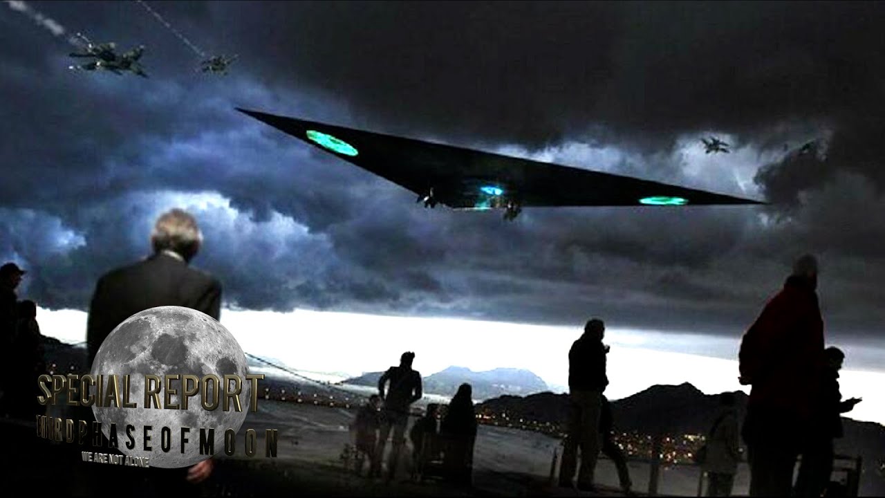 Massive Triangular Craft Over Los Angeles Freeway! THIS IS THE WAY ...