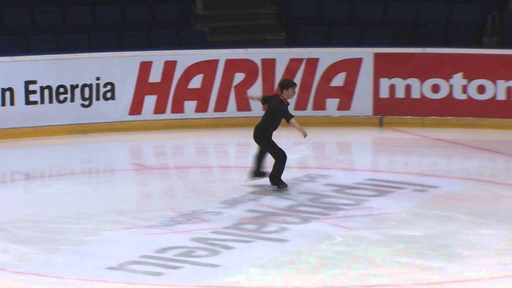 Roman Galay luisteli kultaa junioreiden SM taitoluistelussa 15.12.2013 ...