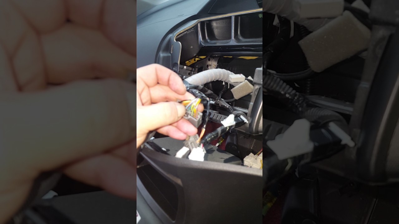 How to install a head unit into a Honda Civic type R 2007 - YouTube