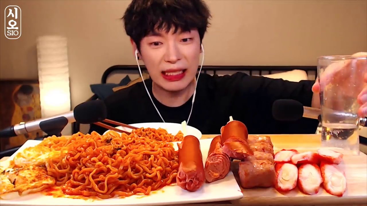 Fire Noodle 🔥 3X SPICY SOCIAL Eating Real Sounds SIO ASMR النودلززز الكوري هام هام هام انا جوعت ...