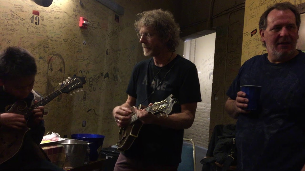 Picking with Sam Bush - YouTube