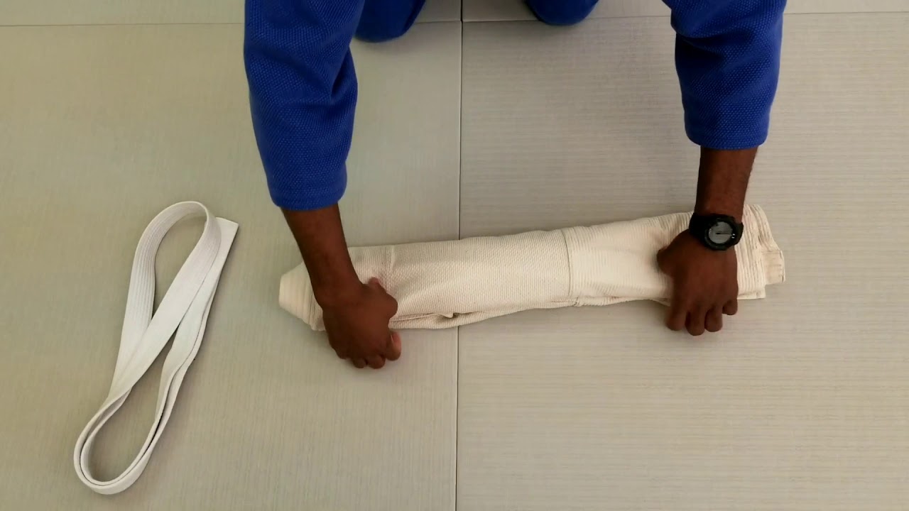 How to pack your gi - YouTube