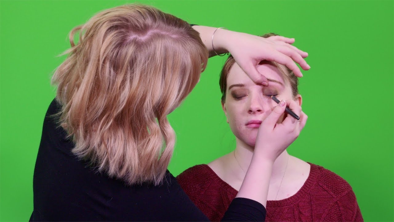 Smokey Eye Makeup Tutorial With Local Makeup Artist Gracey Ray - YouTube