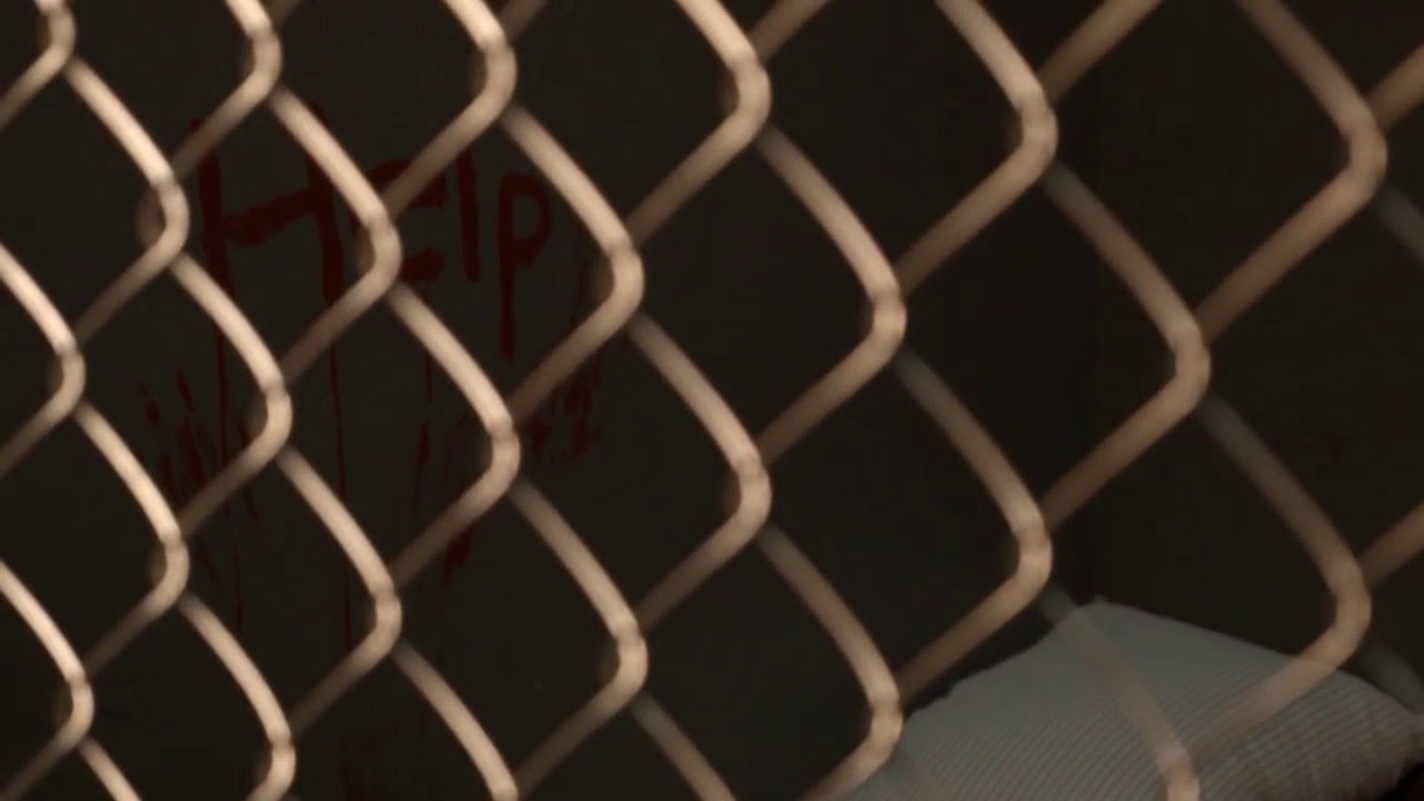 Torture Chamber Escape Room Game - YouTube