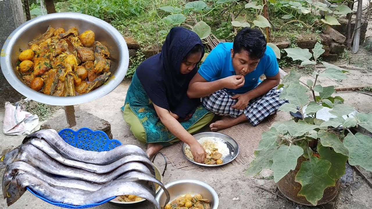Fish Curry Recipe | Traditional Fish Curry Recipe Cooking in Village ...