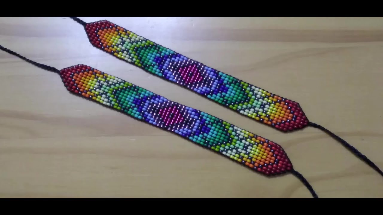 Como tejer pulseras en Telar con chaquiras - YouTube
